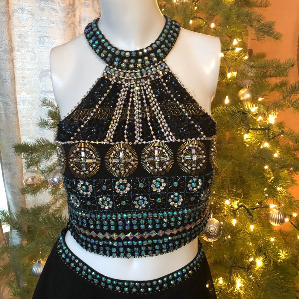 Crystal Doll Prom Dress With Beautiful Detail - Gem